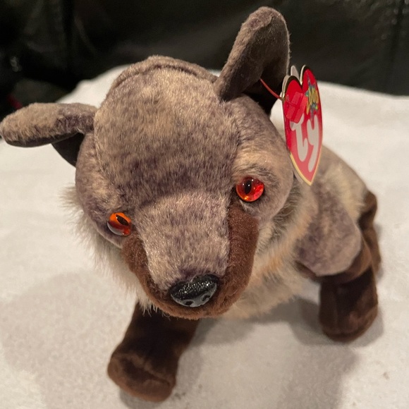 Ty | Toys | Nwt Ty Beanie Baby Howl The Wolf 200 Special Edition | Poshmark